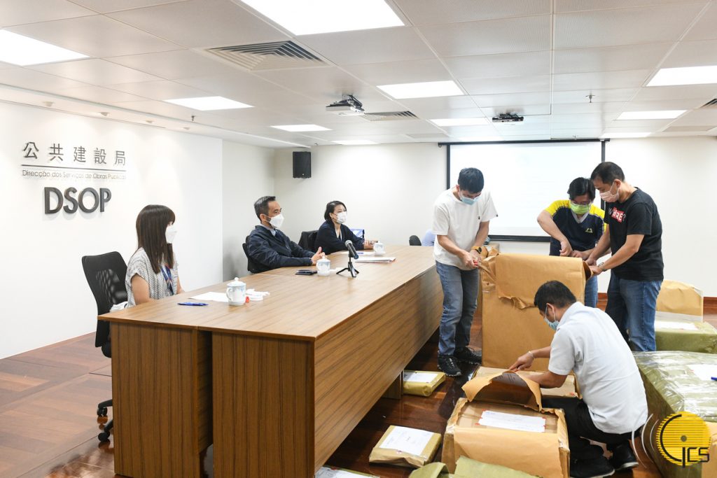 Officials of the Public Works Bureau open tender documents for the ...