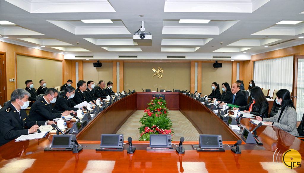 The Chief Executive, Mr Ho Iat Seng, meets with the Minister of the ...