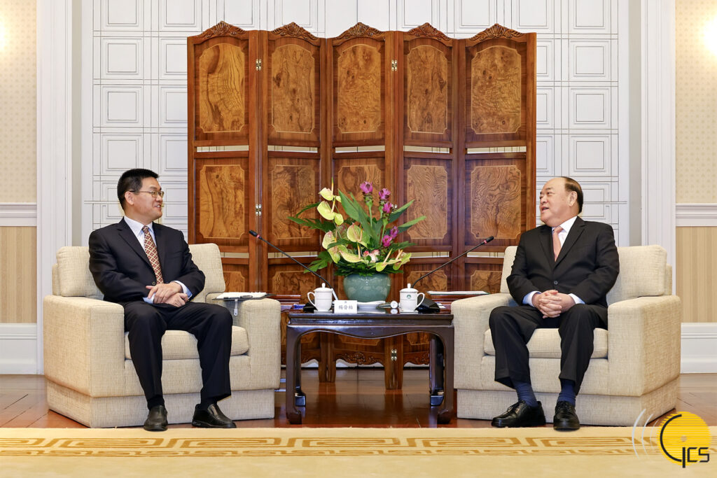 The Chief Executive, Mr Ho Iat Seng, meets with member of the Standing Committee of the CPC ...